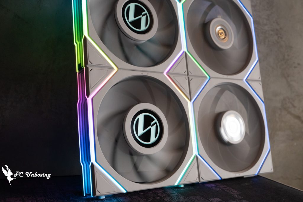 風扇也自帶 1.6 吋液晶螢幕！LIAN LI UNI FAN TL LCD、TL 積木風扇開箱 - PC Unboxing 電腦硬體開箱媒體網站