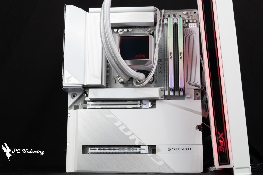 技嘉 GIGABYTE X870 AORUS STEALTH ICE 主機板開箱評測 - PC Unboxing 電腦硬體開箱媒體網站